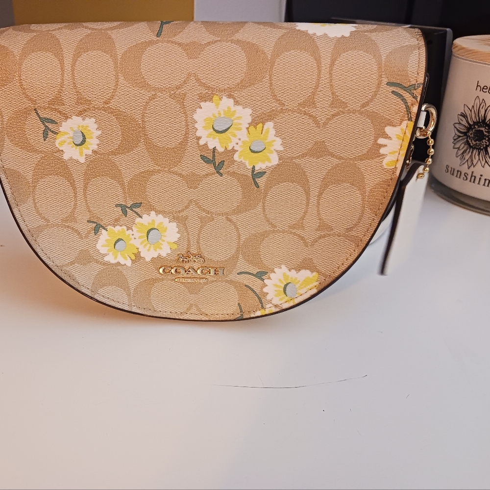 Coach Ellen Crossbody In Signature Canvas With Daisy … - Gem